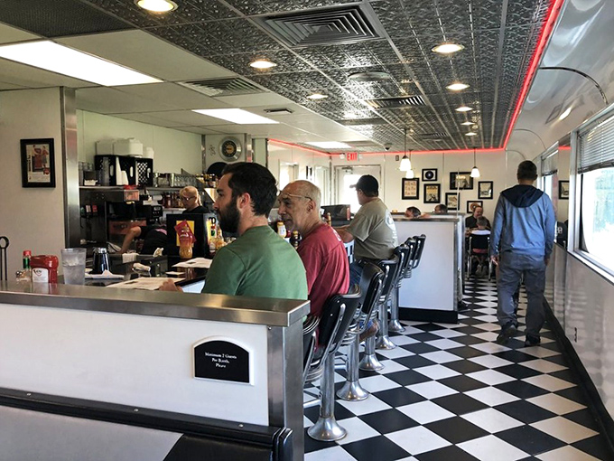 Welcome to the breakfast club, Penny's edition! Where strangers become friends over shared love for perfectly crispy hash browns.