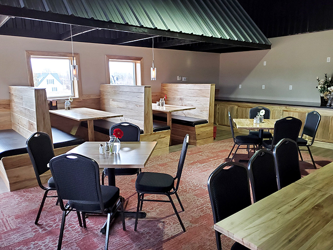 Cozy corners and pizza dreams! Beagio's dining area is like your living room, but with better food and no remote control fights.