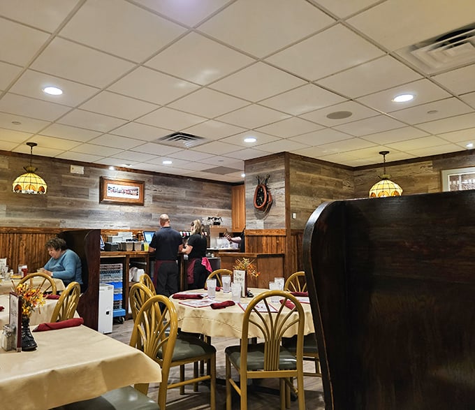 Cozy booths, warm wood, and the promise of a great meal&mdash;it's like your grandma's dining room, if grandma were a gourmet chef.