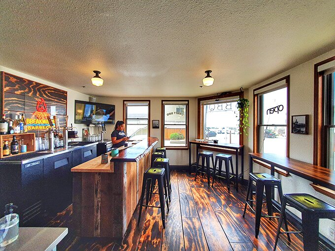 Cozy corners and mouthwatering aromas. It's like your cool friend's living room, but with better food and no remote hogging.