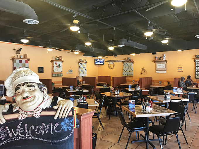 Part diner, part time machine - this retro-chic interior will transport you back to simpler times when calories didn't count and pie was a food group.