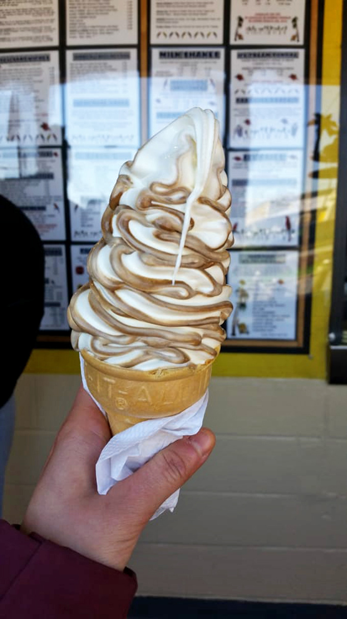 I scream, you scream, we all scream for this dream! This swirly masterpiece is taller than your '80s hairdo and twice as cool.