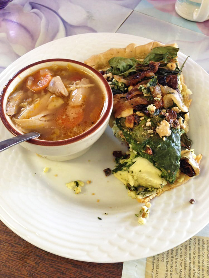 Dynamic duo alert! This veggie quiche and soup combo is comfort food's power couple.