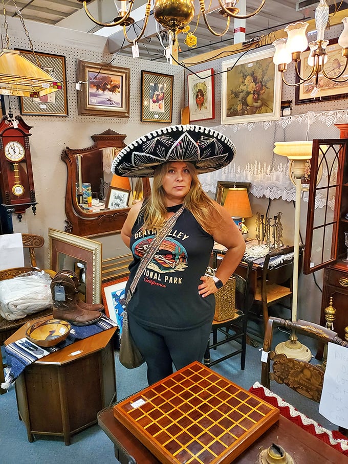 Who needs a sombrero when you've got style this big? This shopper's found the perfect accessory for her next Southwestern soir&eacute;e.