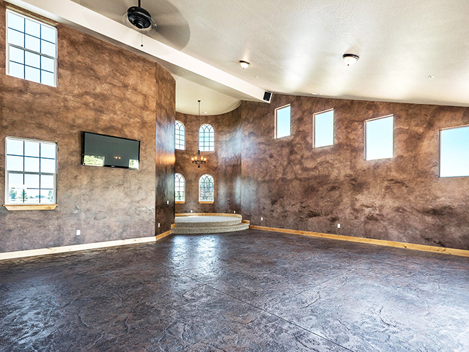 Is it a ballroom or a medieval TED Talk stage? Either way, this space is ready for some serious royal proclamations.