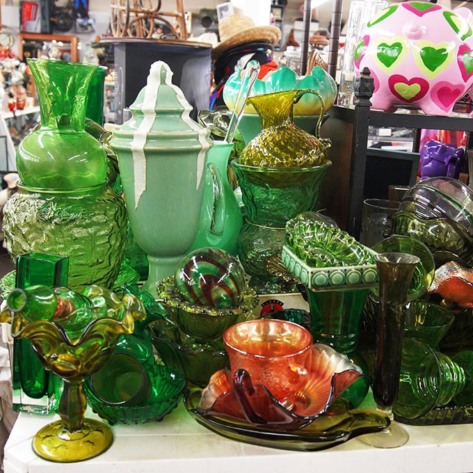 It's not easy being green... unless you're this gorgeous glassware! Emerald City, eat your heart out.