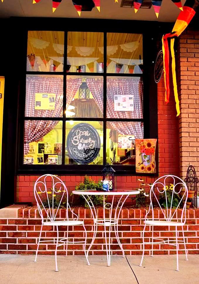 Al fresco dining, German-style! This charming outdoor setup is begging for a leisurely coffee and pastry session.