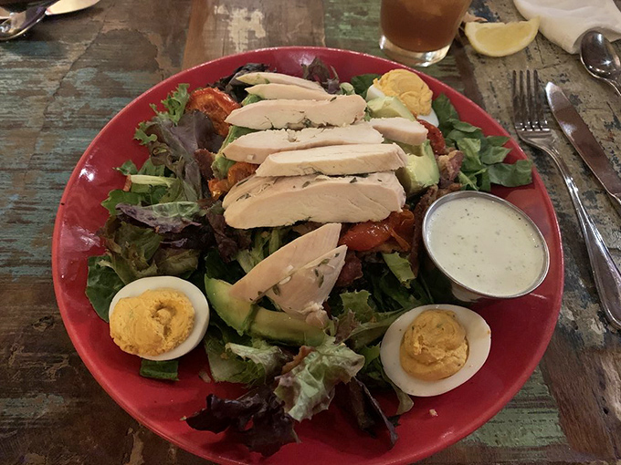 A salad so fresh, it could have its own farmer's market booth. Who knew being healthy could look this good?