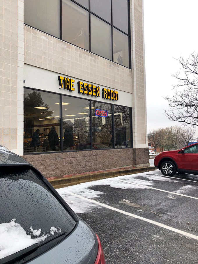 Rain, shine, or snow &ndash; nothing stops the sandwich pilgrimage to The Essen Room. It's the deli equivalent of "neither snow nor rain nor heat nor gloom of night..."