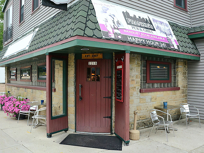 Welcome to your new favorite hangout. Frankie's isn't just a restaurant, it's a community hub where good times are always on the menu.