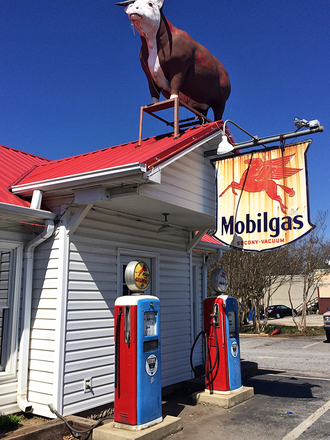Is it a diner? Is it a gas station? It's a time machine with a side of fries!