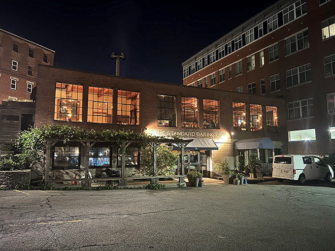 As night falls, Standard Baking Co. glows like a beacon of hope for late-night carb cravers. Sweet dreams are made of this!