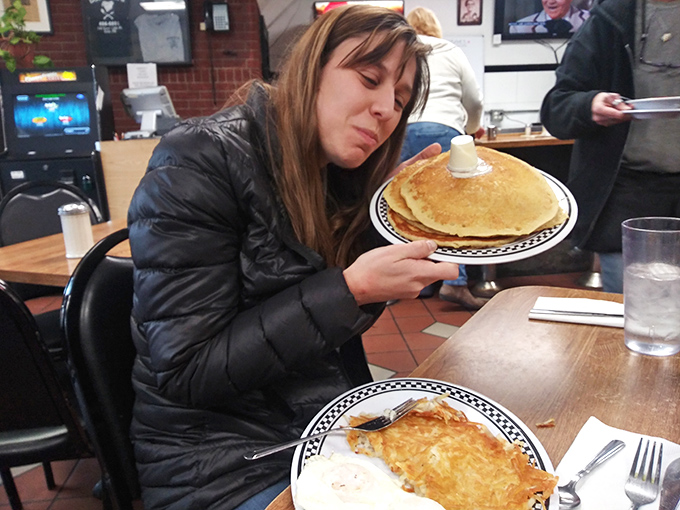 In this diner, calories don't count and diet plans come to die. It's a breakfast lover's last stand against kale smoothies and avocado toast.