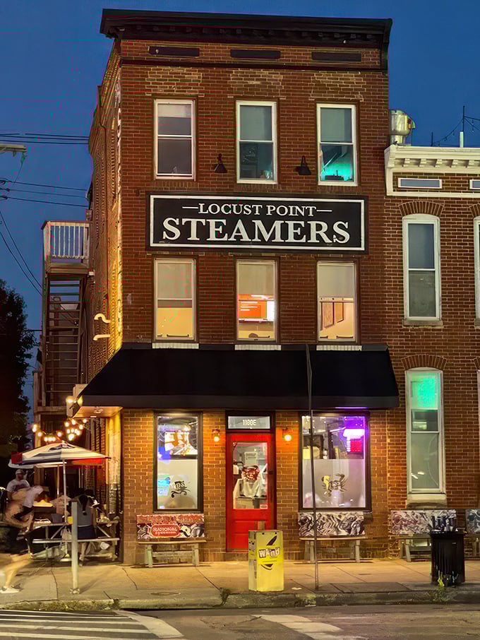 As the sun sets, LP Steamers transforms into a lighthouse of flavor. Guiding hungry souls to a safe harbor of deliciousness.