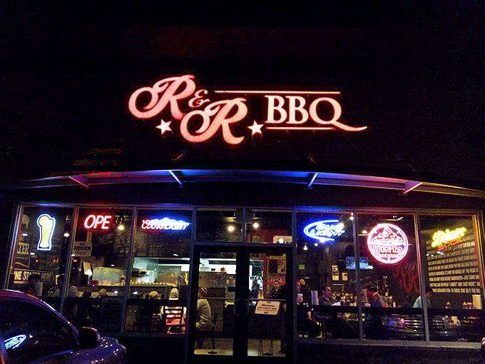 As night falls, R&R BBQ becomes a beacon of hope for the hungry. It's like the Bat-Signal, but for BBQ lovers!