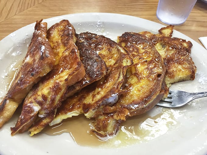 French toast so golden and crispy, it could make the Mona Lisa smile. Sorry, Paris, Portland's got you beat on this one!