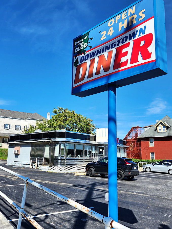 Open 24 hours because food cravings don't follow a schedule. Your 3 AM pancake dreams have found their forever home.