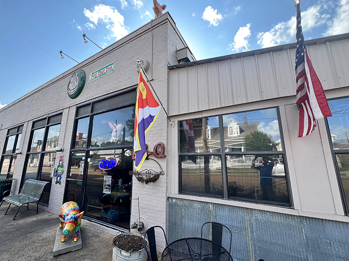 Pig Out Inn Barbeque: Where pigs go to heaven and BBQ lovers find nirvana. The only thing smokier than the meat is the aroma wafting down the street!