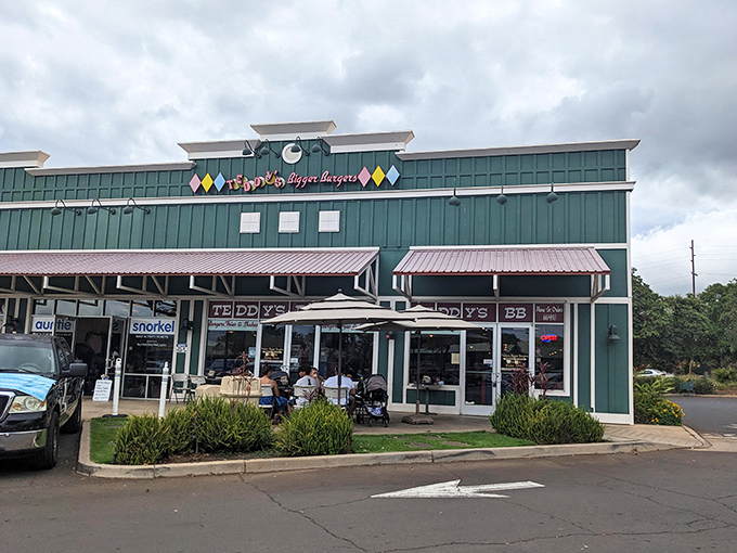 Burger bliss with a side of aloha! Teddy's is grilling up patties that'll have you saying "Mahalo" with every bite.