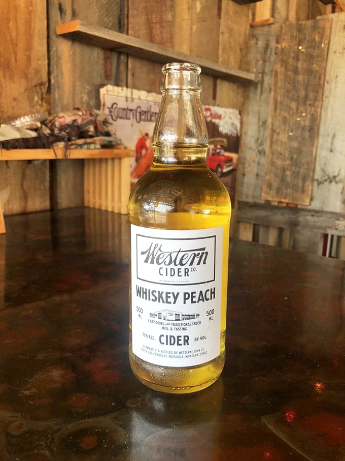 Whiskey peach cider - because why should barbecue have all the fun? This refreshing sipper is the ideal companion to your smoky feast.