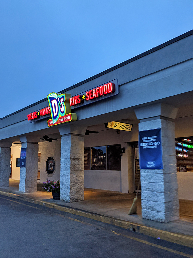 As the sun sets, D's Wings lights up like a beacon for flavor seekers. Your taste adventure awaits!