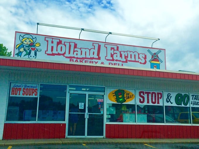 A beacon of baked goodness! This cheerful exterior is like a lighthouse guiding hungry souls to safe harbor. Abandon diets, all ye who enter here!