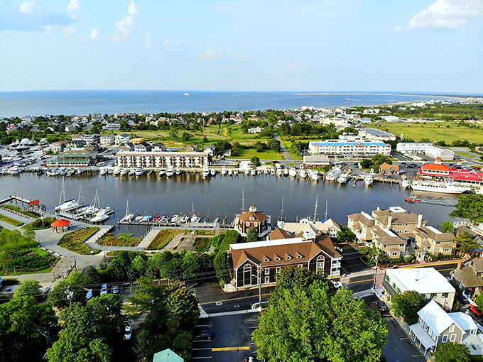 Bird's eye bliss: A town that's equal parts history, charm, and natural beauty. It's like someone spilled a perfect cocktail on the map.