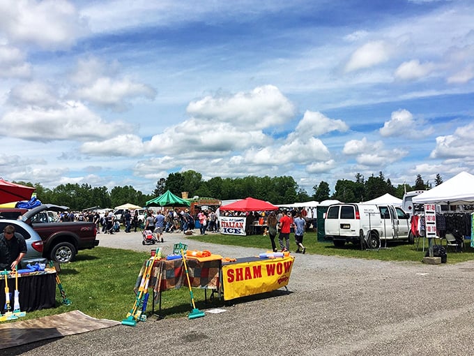 Treasure hunting under blue skies! This sprawling market is where X marks the spot for every bargain seeker's map.