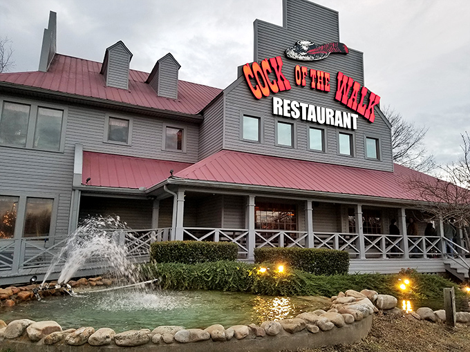 Red roof, wrap-around porch, and a fountain? It's like Tara from "Gone with the Wind" got a seafood makeover!