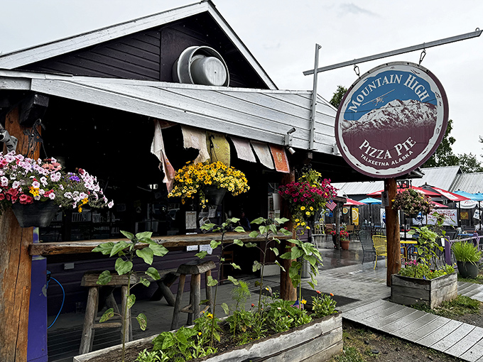 Summer in Alaska never looked so delicious! Mountain High's outdoor seating is prime real estate for people-watching and pizza-inhaling.
