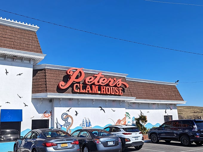 Clam heaven found! This charming seaside spot looks ready to serve up memories alongside its famous shellfish specialties.