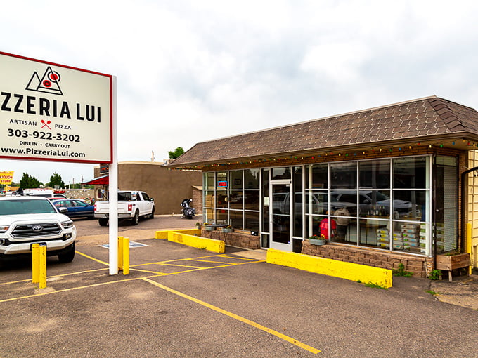 Artisan pizza paradise alert! Pizzeria Lui's modest exterior belies the flavor explosion waiting inside. It's the Clark Kent of pizzerias.