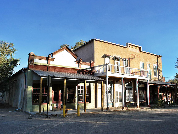 Step into a time machine disguised as a store. The Antonio Simoni building whispers tales of turquoise trades and frontier dreams.