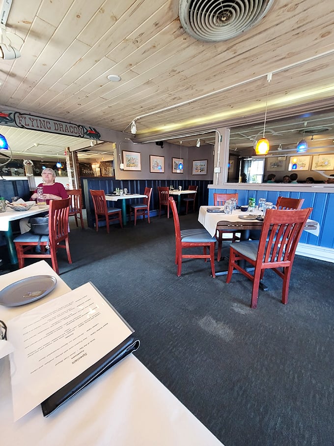 Step inside and feel the maritime magic. With wood-paneled ceilings and nautical touches, it's like dining in a cozy ship's cabin.