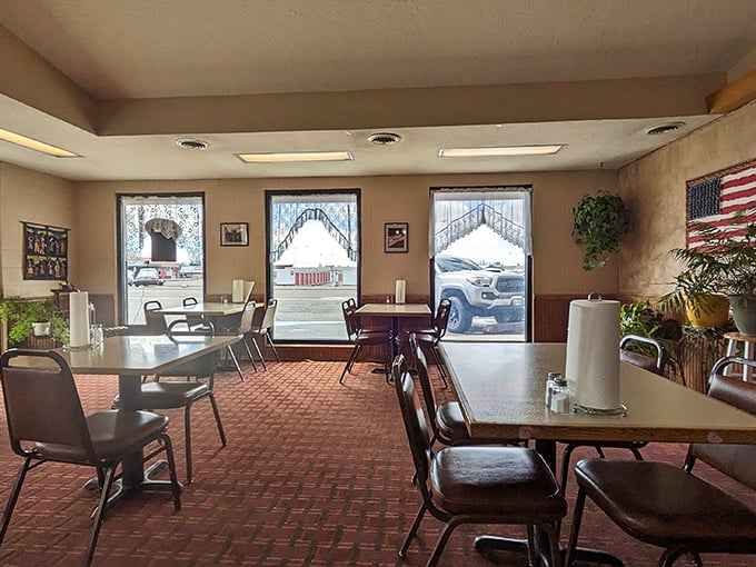 Step into a time machine of flavor! This cozy interior whispers tales of family recipes and Southern hospitality.