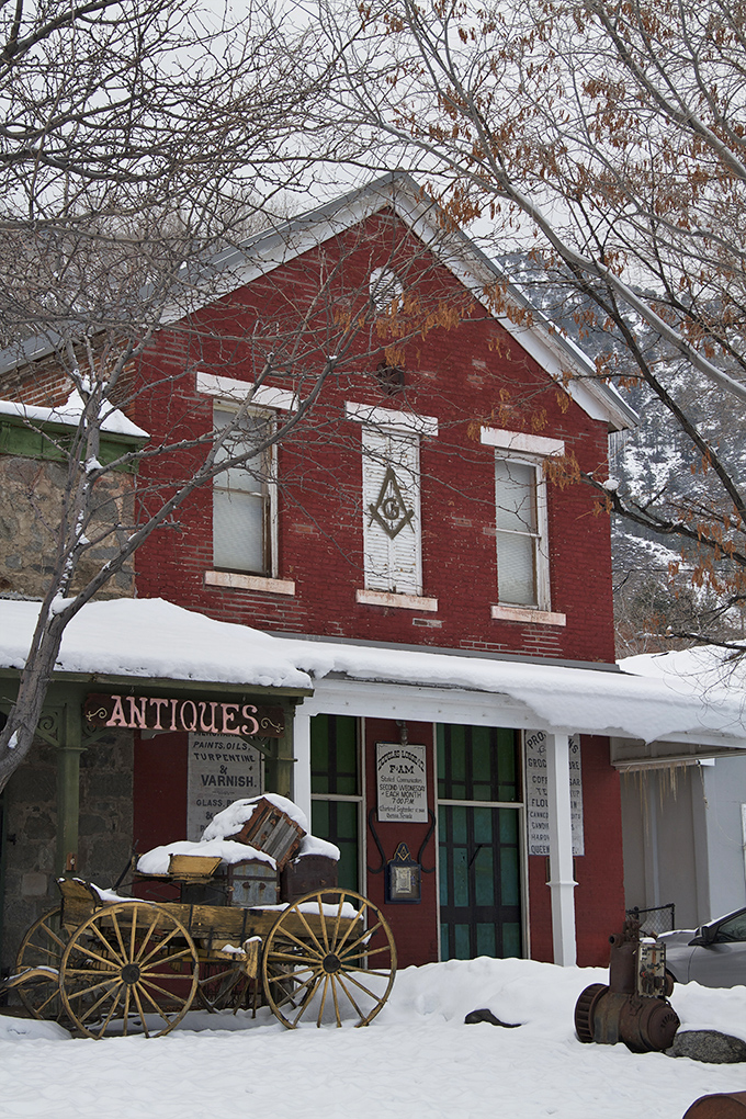Step back in time at the Dancing Deer shop. With that old wagon out front, you half expect to see John Wayne sauntering by!