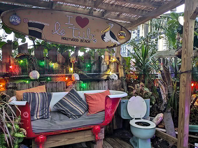 Step into a whimsical wonderland where toilets bloom and bathtubs lounge. Le Tub's interior is a feast for the eyes and a playground for the imagination.