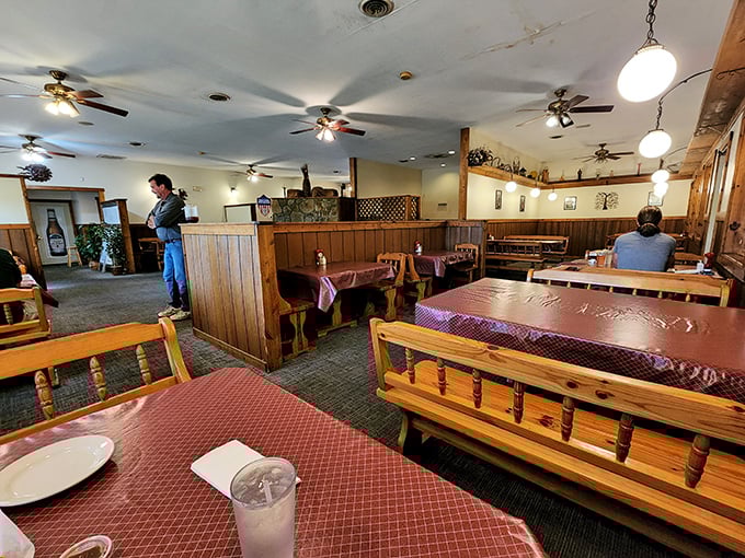 Step inside and feel the warmth wash over you. With wood paneling and cozy booths, it's like dining in your favorite uncle's cabin – if your uncle were a culinary genius.