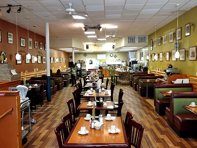 Step into a time capsule of comfort! Charlie's interior is a cozy blend of retro charm and small-town warmth.