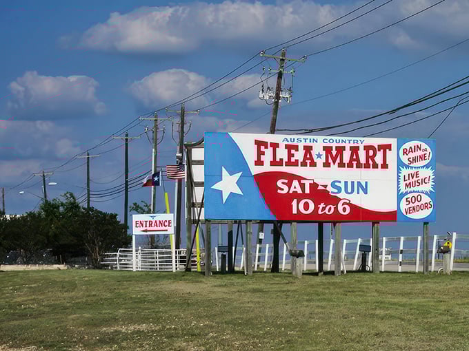 Everything's bigger in Texas, including the welcome signs! This patriotic billboard promises a flea market extravaganza that's pure Lone Star magic.