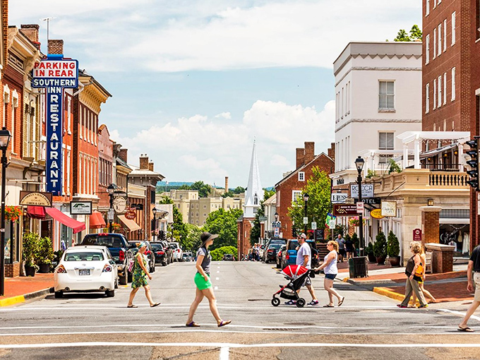 Where Norman Rockwell meets Southern hospitality. Lexington's downtown is bustling with life, proving small-town America is alive and kicking.