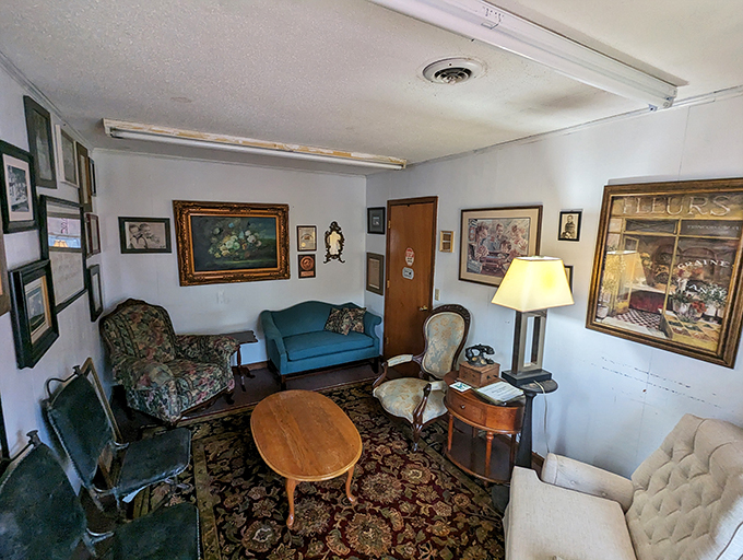 Step into Willy's time-warped living room, where mismatched furniture and eclectic art create a cozy haven for cinnamon roll enthusiasts.