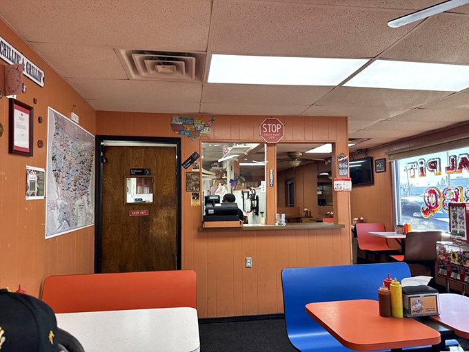 Step inside and travel back in time. This no-frills interior whispers tales of countless BBQ feasts and satisfied customers.