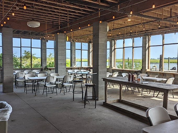 Forget fancy tablecloths - here, the view is the real centerpiece. Ocean breezes and fresh catches? Now that's fine dining!