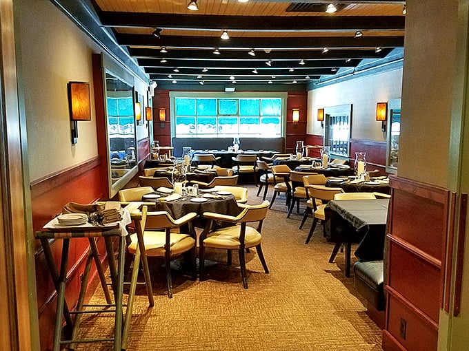 Step inside and you're transported to a cozy captain's quarters. It's like dining in a ship, minus the seasickness!