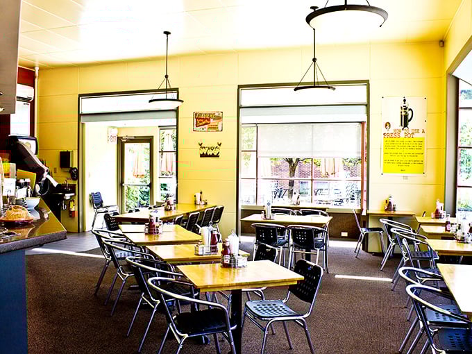 Step into a sunny slice of Kentucky charm. Doodles' cozy interior feels like your favorite aunt's kitchen, if she could cook for an army.