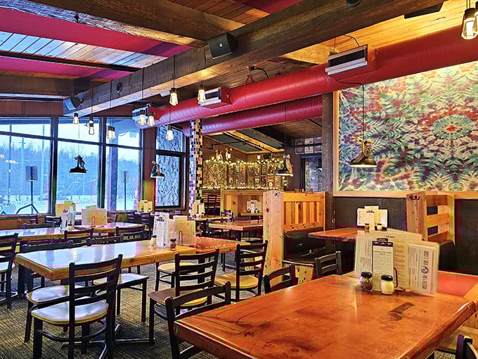 Step inside and you'll feel like you've entered a cozy Alaskan lodge, but with better lighting and an impressive array of taps.