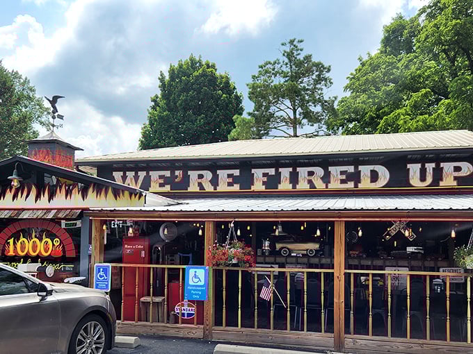 "We're Fired Up" isn't just a slogan; it's a way of life. 1000&deg; Wood Fired Pizza turns up the heat on traditional pie-making.
