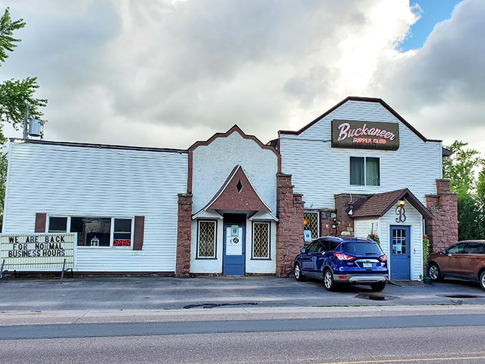 Pinewood Supper Club: Where 'log cabin chic' meets 'steak paradise'. This cozy retreat could make Paul Bunyan trade his axe for a steak knife.