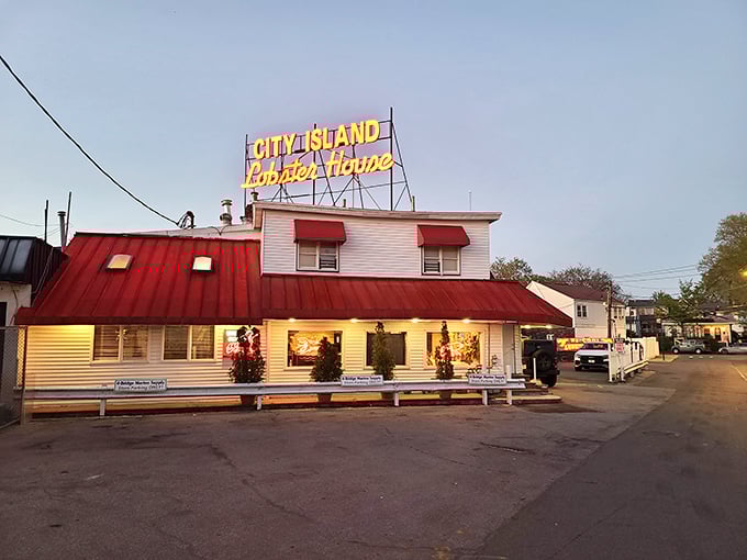 Ahoy, seafood seekers! City Island Lobster House stands proud, a beacon of buttery crustacean goodness in the Bronx.